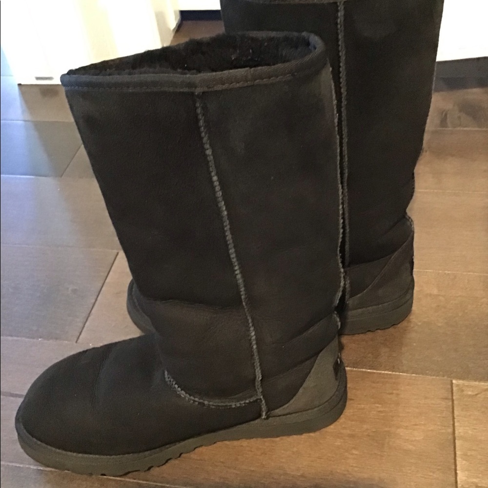 Ugg Tall Classic Black - Gem